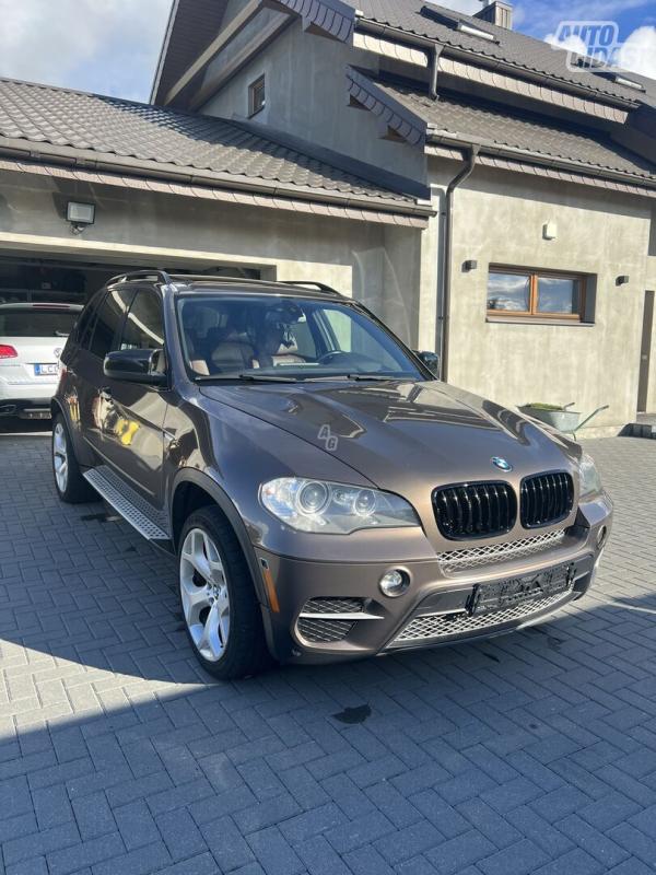 BMW X5 2012 in Joniskis, with an engine capacity of 3.00 L and mileage of 256 thousand km for 11300 €, photo 1 on AUTOMOTO.COM.LV
