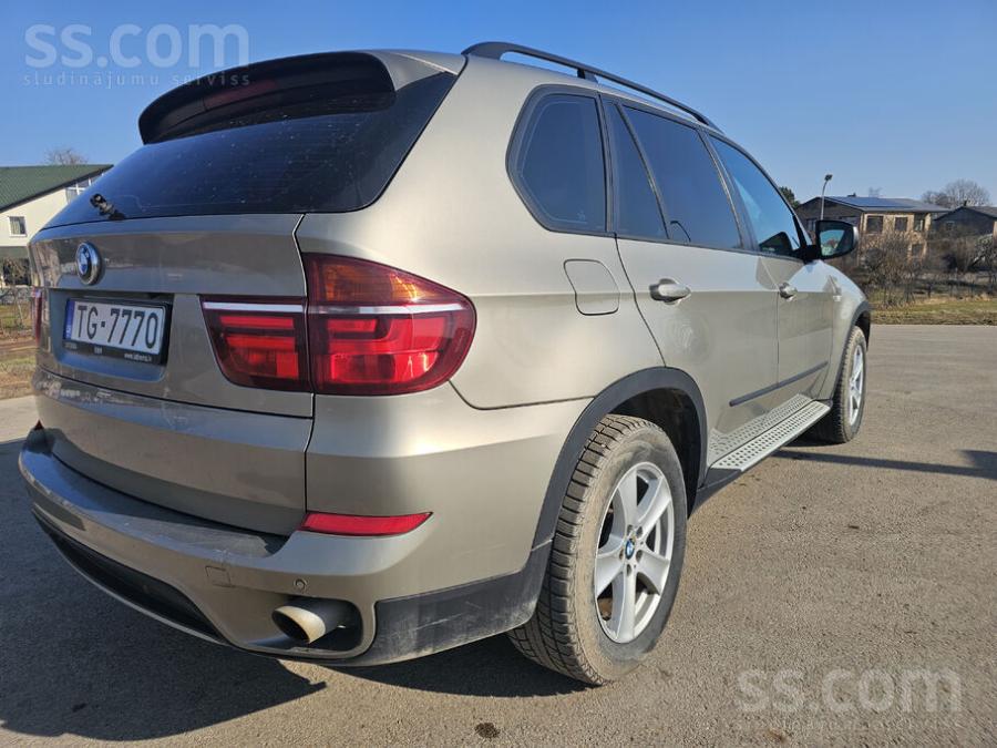 BMW X5 2012 Ogre, ar dzinēja tilpumu 3.00 L un nobraukumu 228 tūkst. km par 10500 €, foto 1 vietnē AUTOMOTO.COM.LV
