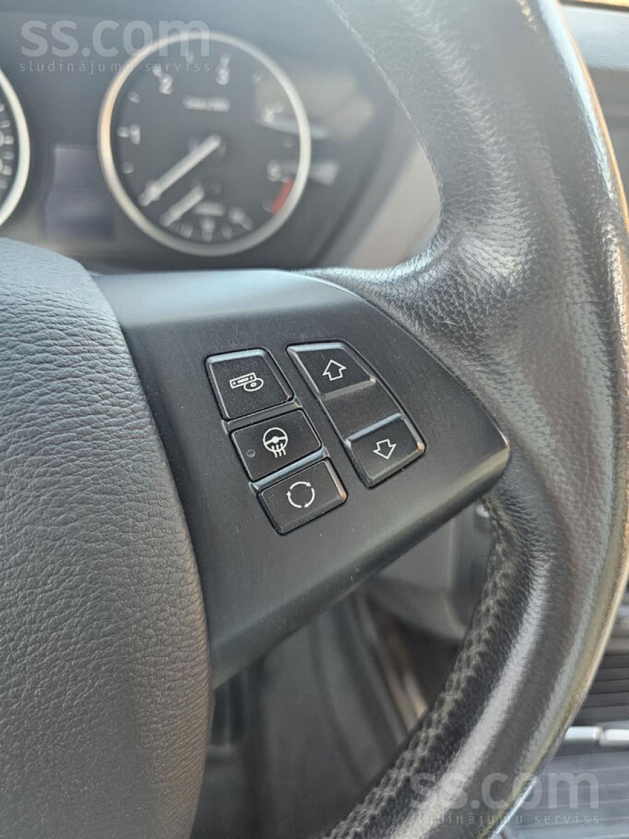 BMW X5 2012 Ogre, ar dzinēja tilpumu 3.00 L un nobraukumu 228 tūkst. km par 10500 €, foto 13 vietnē AUTOMOTO.COM.LV