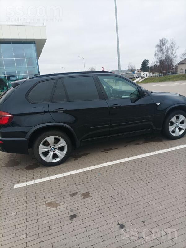 BMW X5 2012 Rēzekne, ar dzinēja tilpumu 3.00 L un nobraukumu 312 tūkst. km par 12100 €, foto 2 vietnē AUTOMOTO.COM.LV