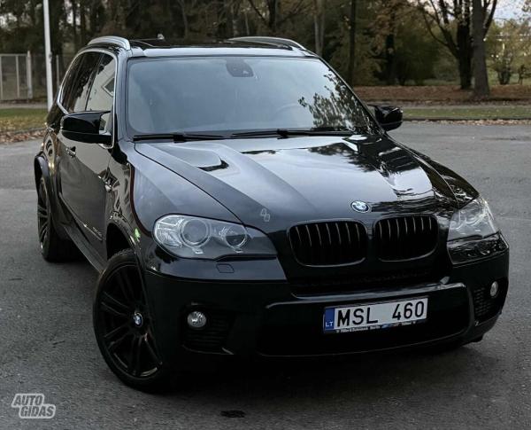 BMW X5 2012 in Radviliskis, with an engine capacity of 3.00 L and mileage of 290 thousand km for 10500 €, photo 1 on AUTOMOTO.COM.LV