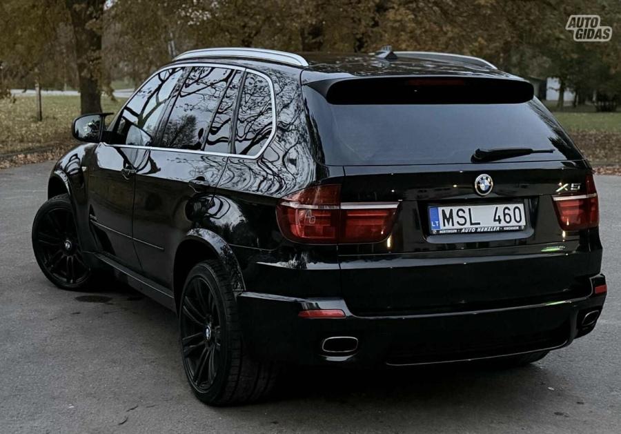 BMW X5 2012 in Radviliskis, with an engine capacity of 3.00 L and mileage of 290 thousand km for 10500 €, photo 7 on AUTOMOTO.COM.LV
