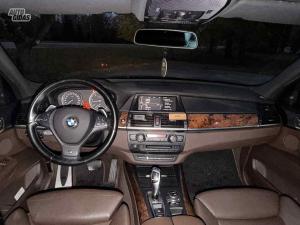 BMW X5 2012 in Radviliskis, with an engine capacity of 3.00 L and mileage of 290 thousand km for 10500 €, photo 11 on AUTOMOTO.COM.LV