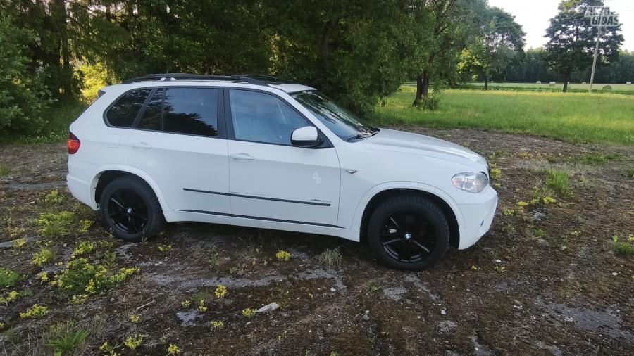 BMW X5 2012 in Taurage, with an engine capacity of 3.00 L and mileage of 330 thousand km for 6700 €, photo 5 on AUTOMOTO.COM.LV