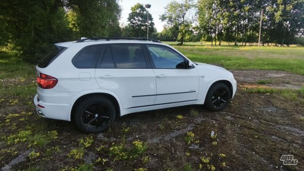 BMW X5 2012 in Taurage, with an engine capacity of 3.00 L and mileage of 330 thousand km for 6700 €, photo 6 on AUTOMOTO.COM.LV