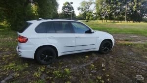 BMW X5 2012 in Taurage, with an engine capacity of 3.00 L and mileage of 330 thousand km for 6700 €, photo 7 on AUTOMOTO.COM.LV