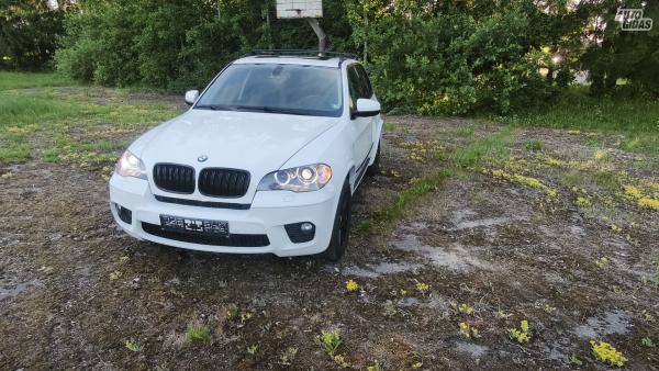 BMW X5 2012 in Taurage, with an engine capacity of 3.00 L and mileage of 330 thousand km for 6700 €, photo 7 on AUTOMOTO.COM.LV