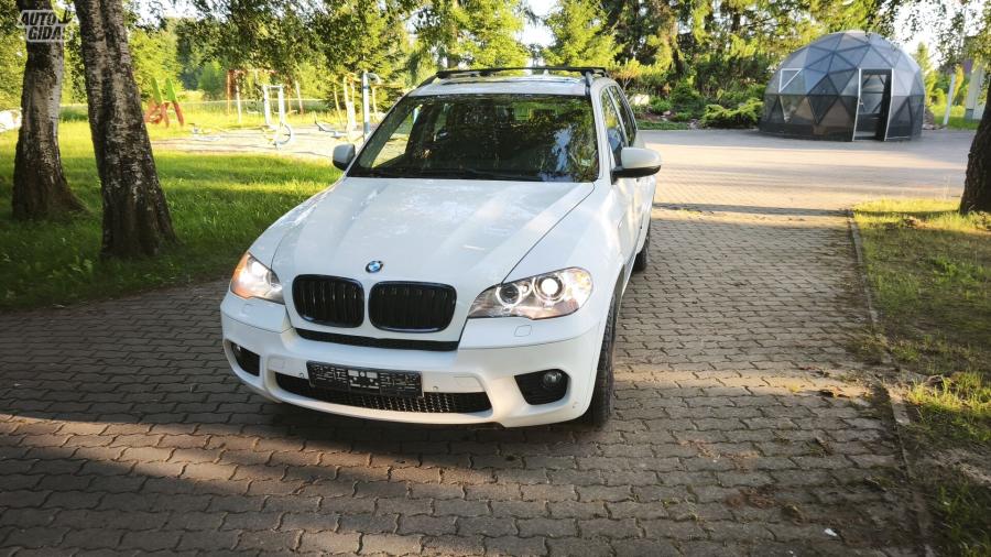 BMW X5 2012 in Taurage, with an engine capacity of 3.00 L and mileage of 330 thousand km for 6700 €, photo 11 on AUTOMOTO.COM.LV