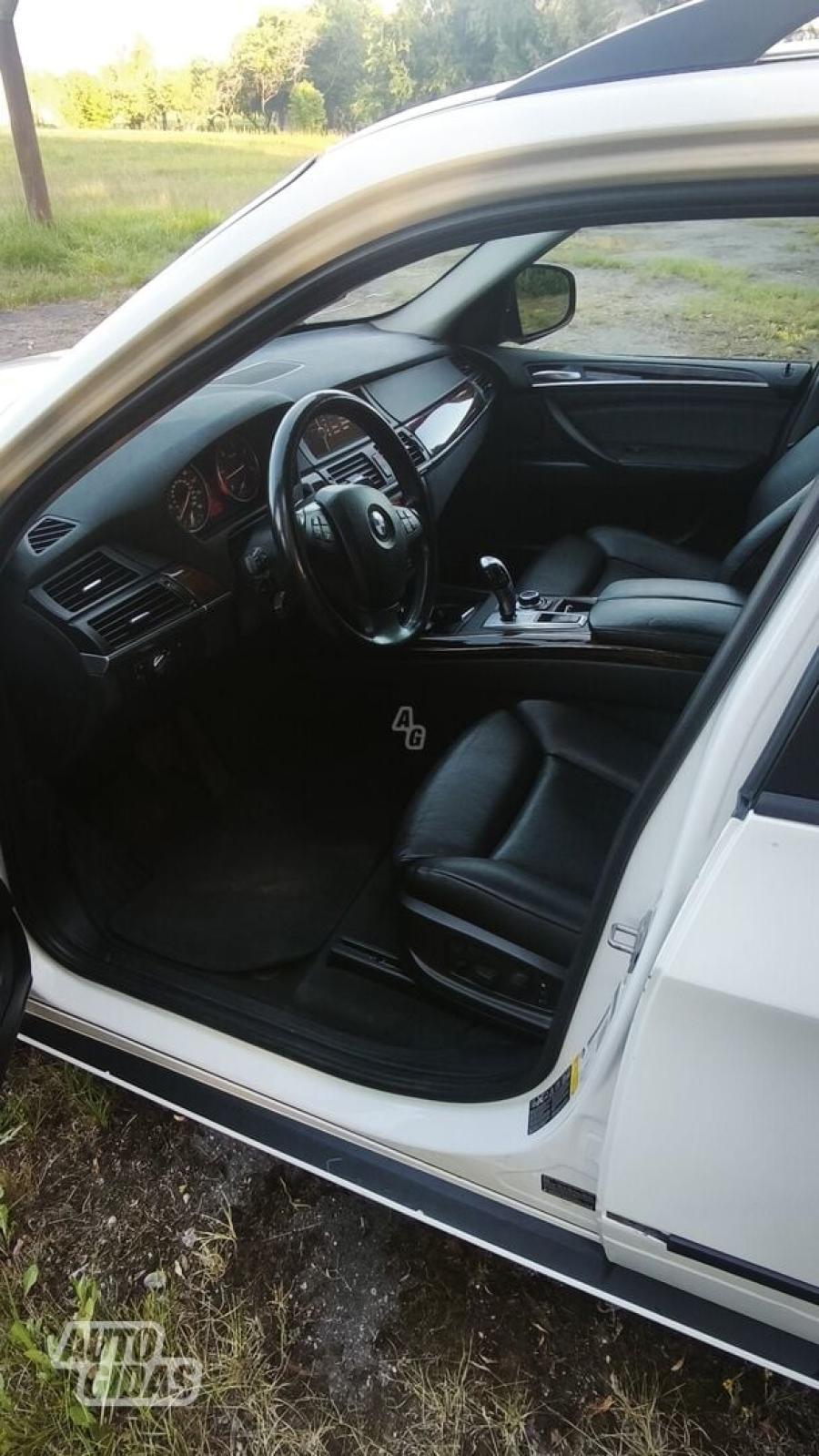 BMW X5 2012 in Taurage, with an engine capacity of 3.00 L and mileage of 330 thousand km for 6700 €, photo 17 on AUTOMOTO.COM.LV