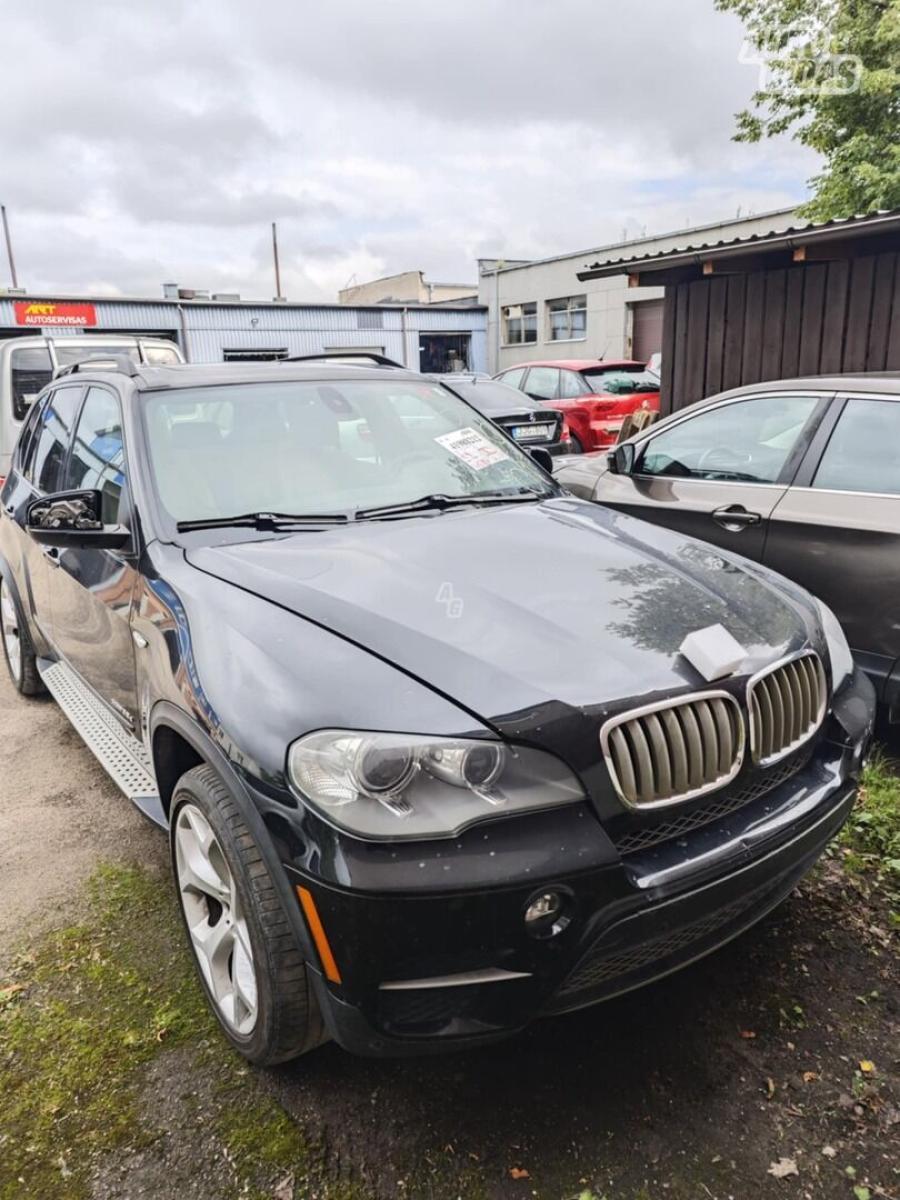 BMW X5 2012 in Varena, with an engine capacity of 3.00 L and mileage of 220 thousand km for 5900 €, photo 1 on AUTOMOTO.COM.LV