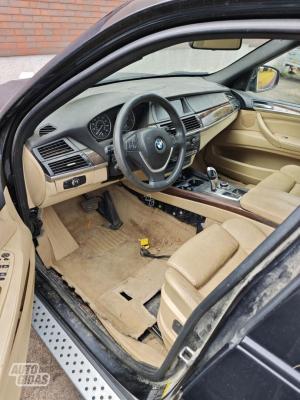 BMW X5 2012 in Varena, with an engine capacity of 3.00 L and mileage of 220 thousand km for 5900 €, photo 4 on AUTOMOTO.COM.LV