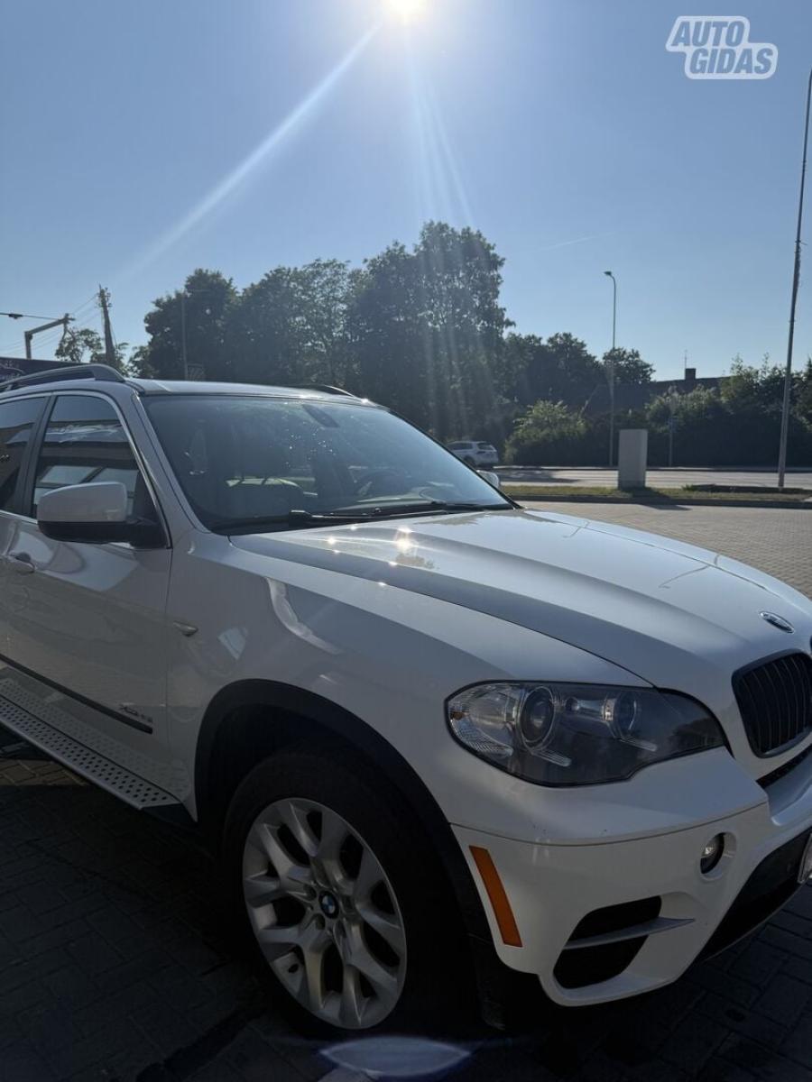 BMW X5 2012 in Siauliai, with an engine capacity of 3.00 L and mileage of 302 thousand km for 9500 €, photo 7 on AUTOMOTO.COM.LV