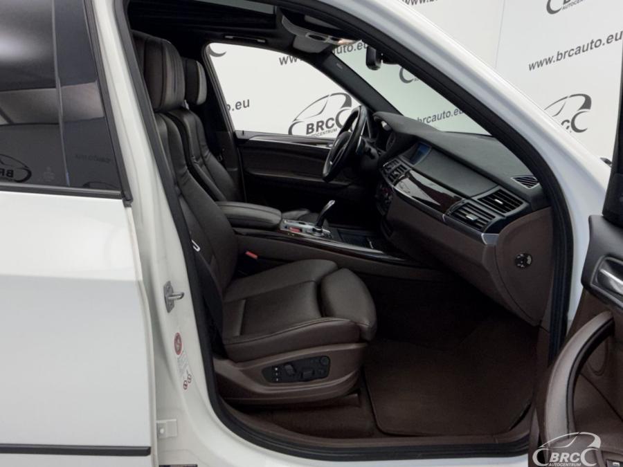 BMW X5 2013 in Vilnius, with an engine capacity of 2.99 L and mileage of 291 thousand km for 9900 €, photo 5 on AUTOMOTO.COM.LV