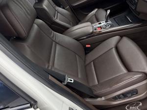 BMW X5 2013 in Vilnius, with an engine capacity of 2.99 L and mileage of 291 thousand km for 9900 €, photo 6 on AUTOMOTO.COM.LV