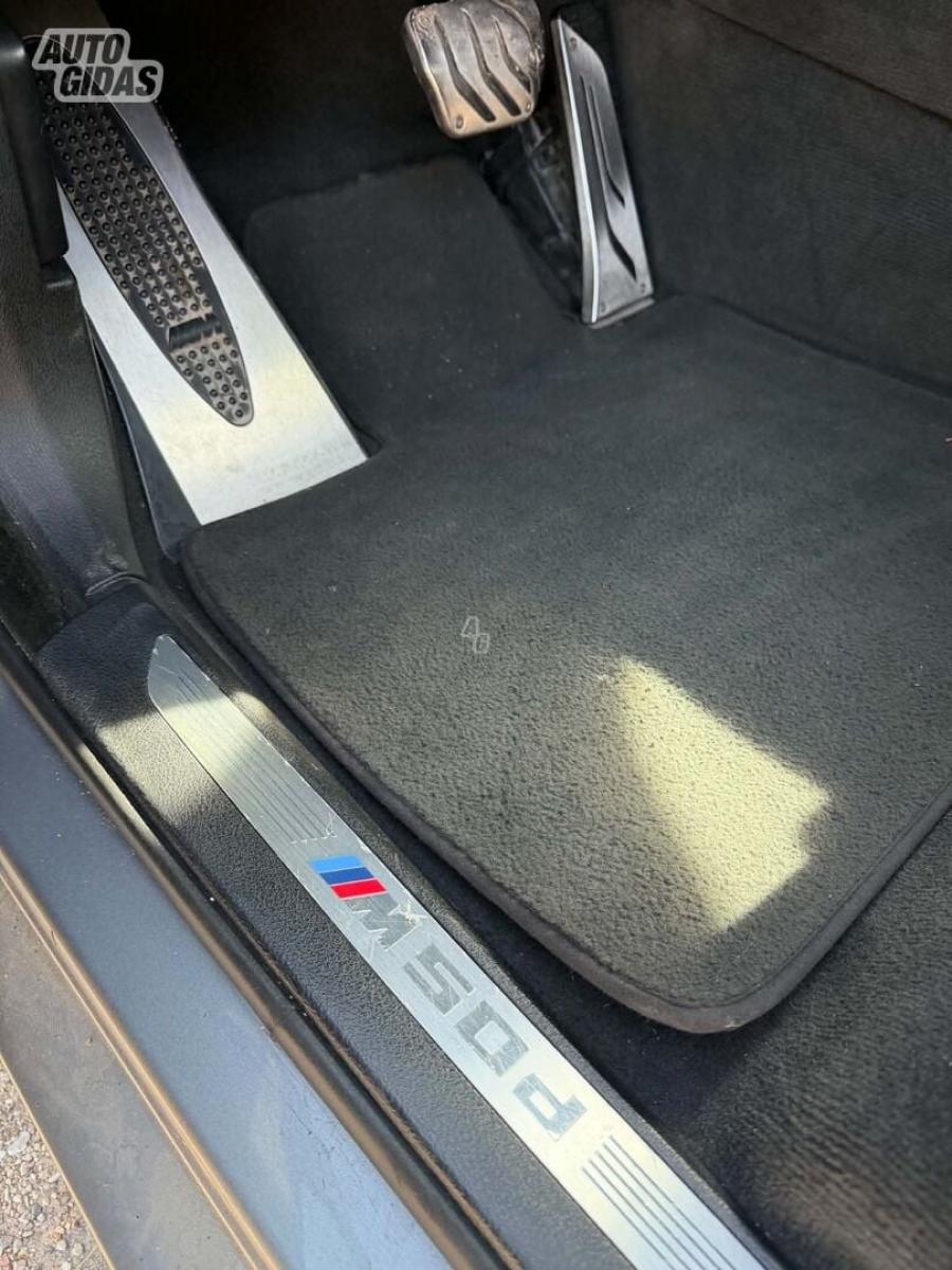 BMW X5 2013 in Kaunas, with an engine capacity of 3.00 L and mileage of 350 thousand km for 16800 €, photo 16 on AUTOMOTO.COM.LV