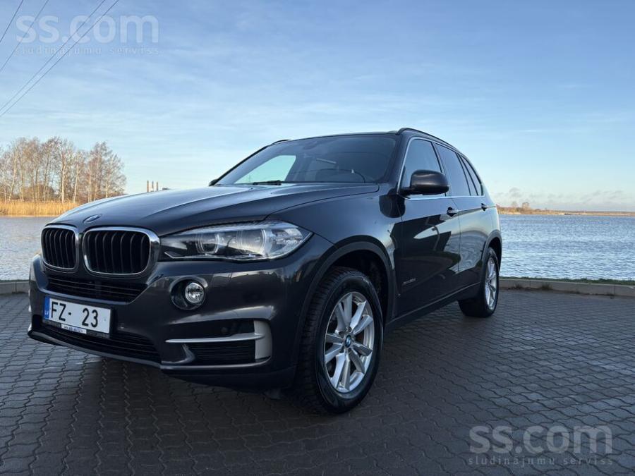 BMW X5 2014 in Liepaja, with an engine capacity of 3.00 L and mileage of 233 thousand km for 17500 €, photo 1 on AUTOMOTO.COM.LV