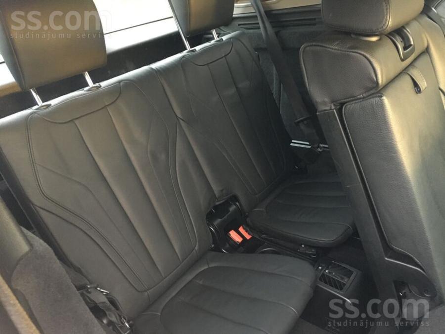 BMW X5 2014 in Liepaja, with an engine capacity of 3.00 L and mileage of 233 thousand km for 17500 €, photo 8 on AUTOMOTO.COM.LV