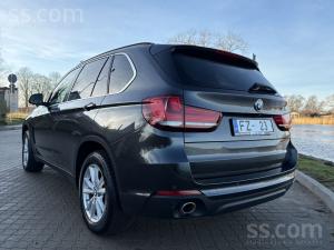BMW X5 2014 in Liepaja, with an engine capacity of 3.00 L and mileage of 233 thousand km for 17500 €, photo 17 on AUTOMOTO.COM.LV