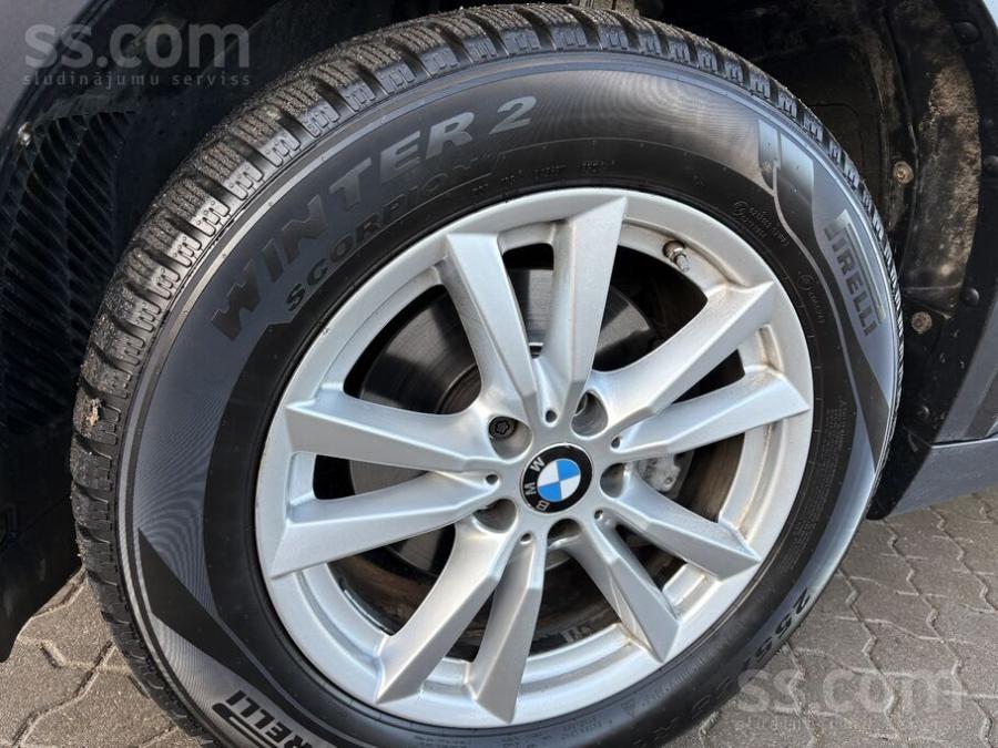 BMW X5 2014 in Liepaja, with an engine capacity of 3.00 L and mileage of 233 thousand km for 17500 €, photo 18 on AUTOMOTO.COM.LV