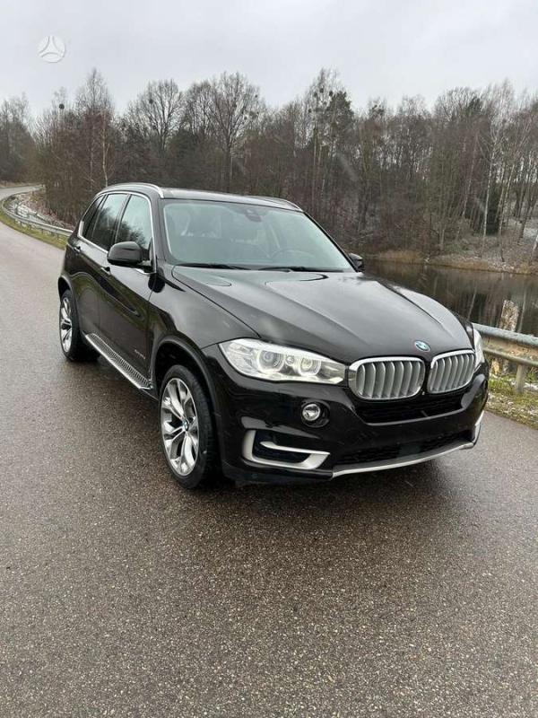 BMW X5 2014 in Sakiai, with an engine capacity of 2.99 L and mileage of 225 thousand km for 18500 €, photo 3 on AUTOMOTO.COM.LV