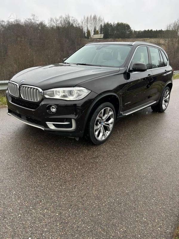 BMW X5 2014 in Sakiai, with an engine capacity of 2.99 L and mileage of 225 thousand km for 18500 €, photo 7 on AUTOMOTO.COM.LV