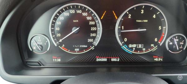 BMW X5 2014 in Sakiai, with an engine capacity of 2.99 L and mileage of 225 thousand km for 18500 €, photo 9 on AUTOMOTO.COM.LV