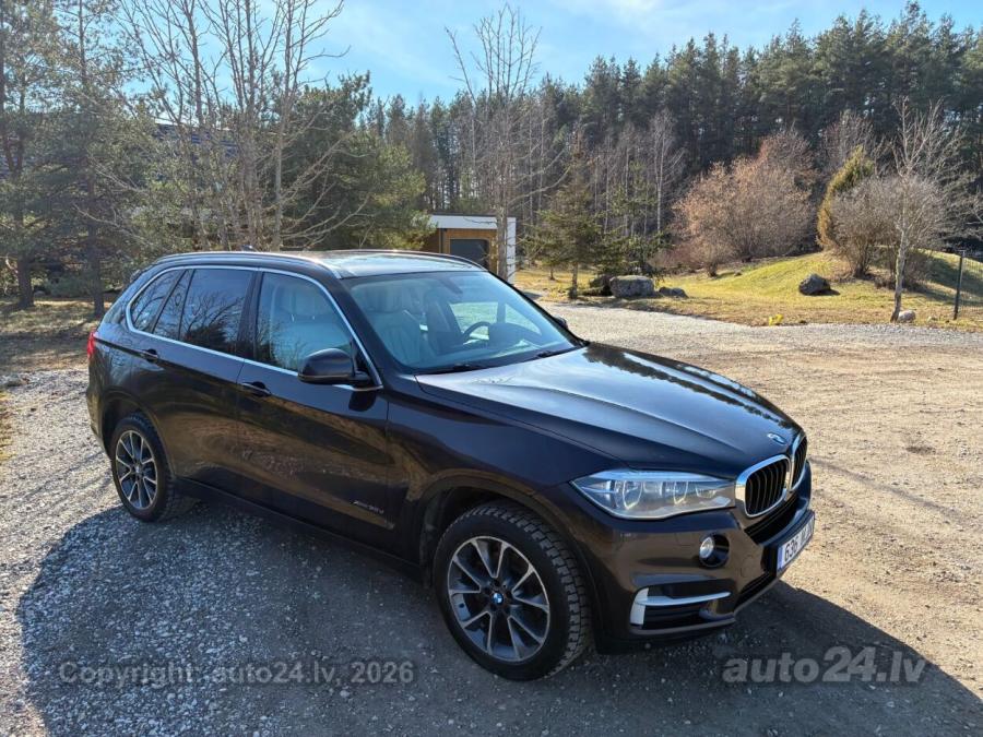 BMW X5 2014 in Tartu, with an engine capacity of 3.00 L and mileage of 295 thousand km for 18400 €, photo 6 on AUTOMOTO.COM.LV