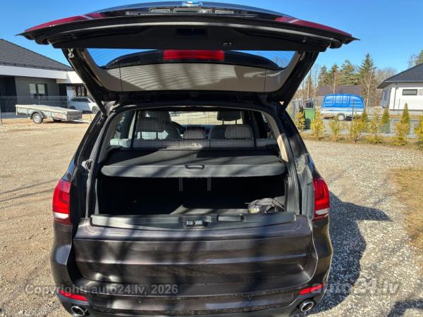 BMW X5 2014 in Tartu, with an engine capacity of 3.00 L and mileage of 295 thousand km for 18400 €, photo 11 on AUTOMOTO.COM.LV