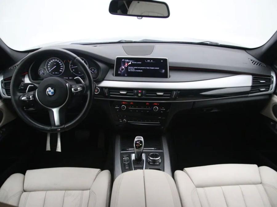 BMW X5 2014 in Vilnius, with an engine capacity of 3.00 L and mileage of 205 thousand km for 23199 €, photo 3 on AUTOMOTO.COM.LV