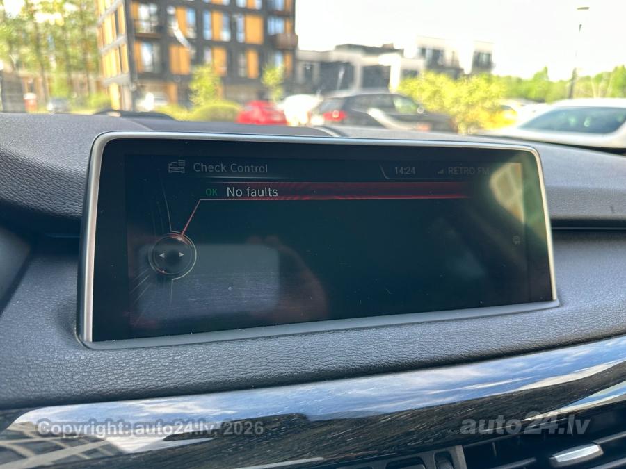 BMW X5 2014 Tartu, ar dzinēja tilpumu 3.00 L un nobraukumu 270 tūkst. km par 16900 €, foto 19 vietnē AUTOMOTO.COM.LV