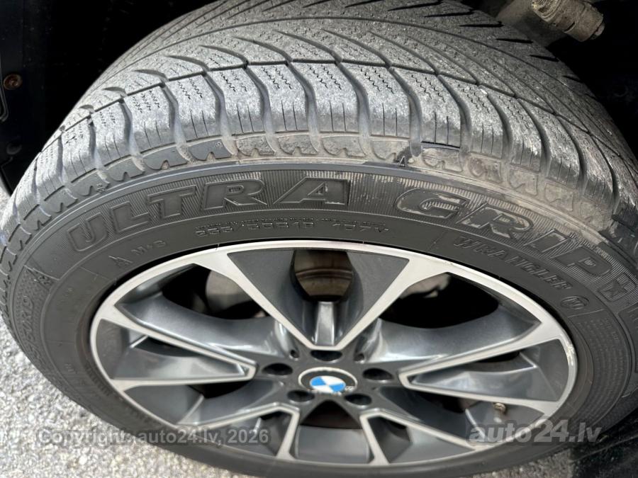 BMW X5 2014 Tartu, ar dzinēja tilpumu 3.00 L un nobraukumu 270 tūkst. km par 16900 €, foto 23 vietnē AUTOMOTO.COM.LV