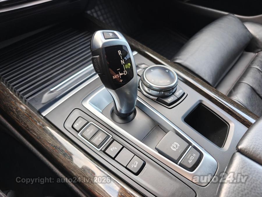 BMW X5 2014 Paide, ar dzinēja tilpumu 3.00 L un nobraukumu 299 tūkst. km par 14900 €, foto 14 vietnē AUTOMOTO.COM.LV