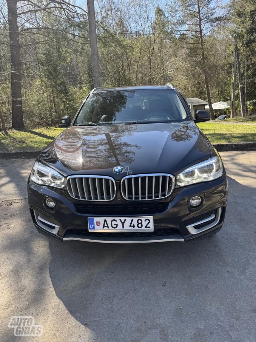 BMW X5 2014 in Vilnius, with an engine capacity of 3.50 L and mileage of 299 thousand km for 12000 €, photo 4 on AUTOMOTO.COM.LV