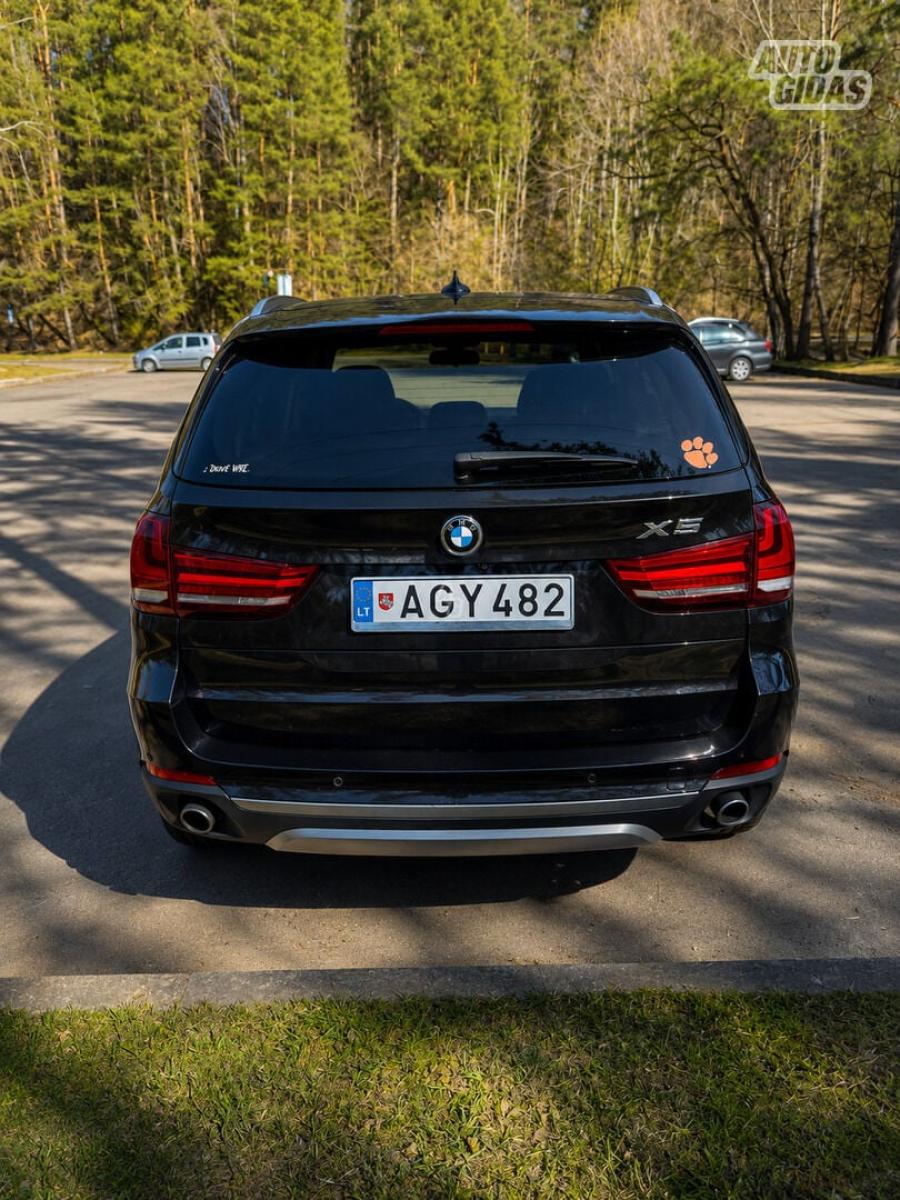 BMW X5 2014 in Vilnius, with an engine capacity of 3.50 L and mileage of 299 thousand km for 12000 €, photo 12 on AUTOMOTO.COM.LV