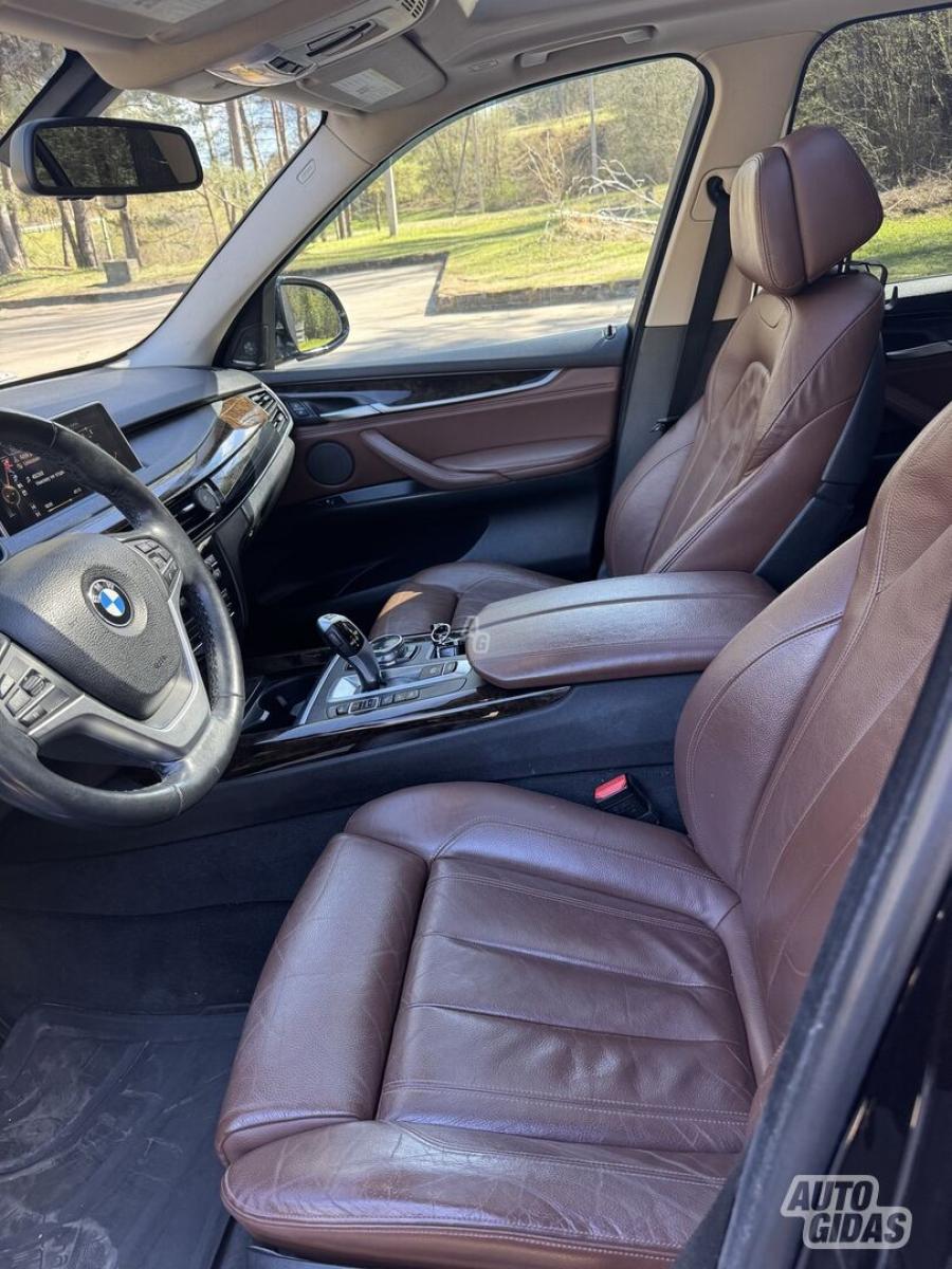 BMW X5 2014 in Vilnius, with an engine capacity of 3.50 L and mileage of 299 thousand km for 12000 €, photo 21 on AUTOMOTO.COM.LV