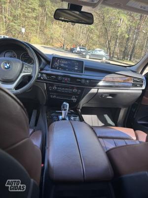 BMW X5 2014 in Vilnius, with an engine capacity of 3.50 L and mileage of 299 thousand km for 12000 €, photo 22 on AUTOMOTO.COM.LV