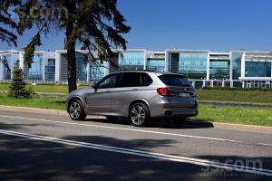 BMW X5 2014 in Riga, with an engine capacity of 3.00 L and mileage of 220 thousand km for 19500 €, photo 4 on AUTOMOTO.COM.LV