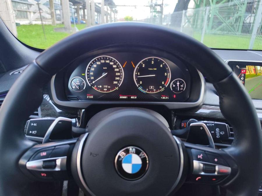 BMW X5 2014 in Kaunas, with an engine capacity of 2.99 L and mileage of 300 thousand km for 16600 €, photo 15 on AUTOMOTO.COM.LV