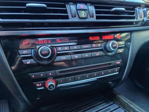 BMW X5 2014 in Kaunas, with an engine capacity of 2.99 L and mileage of 300 thousand km for 16600 €, photo 19 on AUTOMOTO.COM.LV