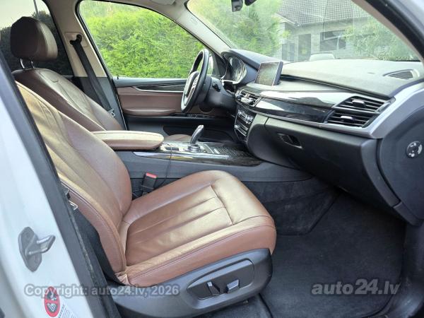 BMW X5 2014 in Tartu, with an engine capacity of 3.00 L and mileage of 259 thousand km for 16990 €, photo 9 on AUTOMOTO.COM.LV