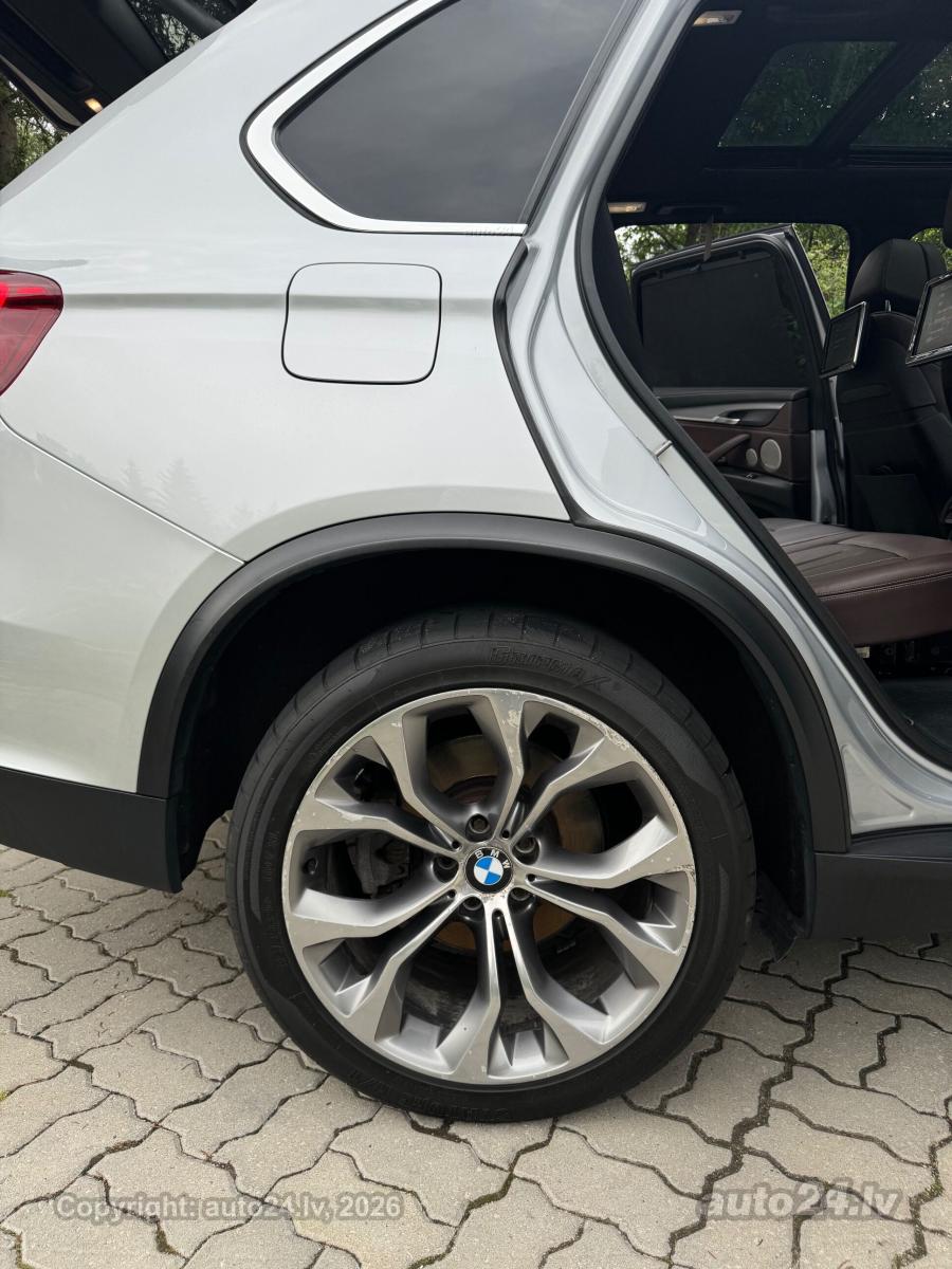 BMW X5 2014 in Tallinn, with an engine capacity of 3.00 L and mileage of 286 thousand km for 36000 €, photo 9 on AUTOMOTO.COM.LV