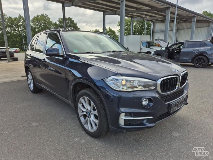 BMW X5 2014 in Kaunas, with an engine capacity of 3.00 L and mileage of 330 thousand km for 10800 €, photo 1 on AUTOMOTO.COM.LV