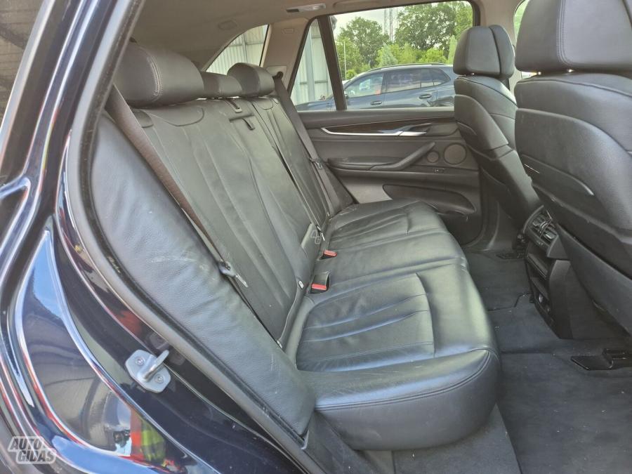 BMW X5 2014 in Kaunas, with an engine capacity of 3.00 L and mileage of 330 thousand km for 10800 €, photo 7 on AUTOMOTO.COM.LV