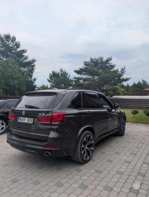 BMW X5 2014 in Klaipeda, with an engine capacity of 2.98 L and mileage of 220 thousand km for 18500 €, photo 3 on AUTOMOTO.COM.LV
