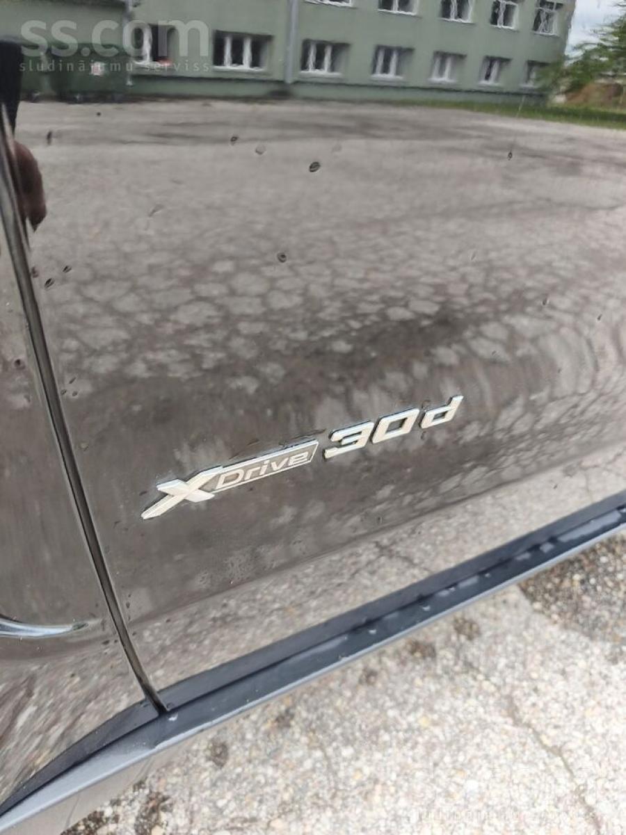 BMW X5 2014 in Jelgava, with an engine capacity of 3.00 L and mileage of 191 thousand km for 15700 €, photo 8 on AUTOMOTO.COM.LV