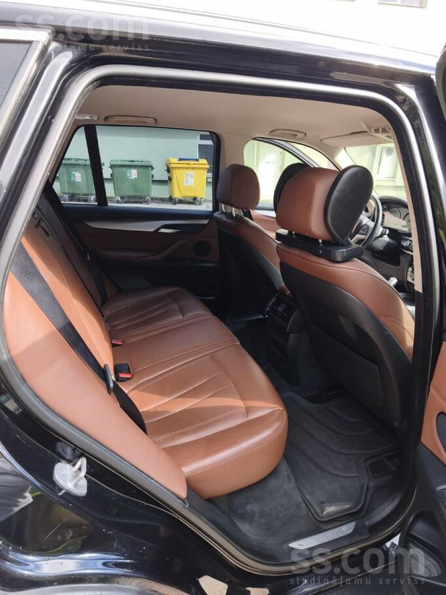 BMW X5 2014 in Jelgava, with an engine capacity of 3.00 L and mileage of 191 thousand km for 15700 €, photo 15 on AUTOMOTO.COM.LV