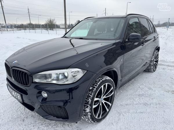 BMW X5 2015 in Vilnius, with an engine capacity of 3.00 L and mileage of 323 thousand km for 16500 €, photo 8 on AUTOMOTO.COM.LV