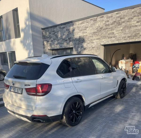 BMW X5 2015 Kauņa, ar dzinēja tilpumu 3.50 L un nobraukumu 300 tūkst. km par 11800 €, foto 3 vietnē AUTOMOTO.COM.LV
