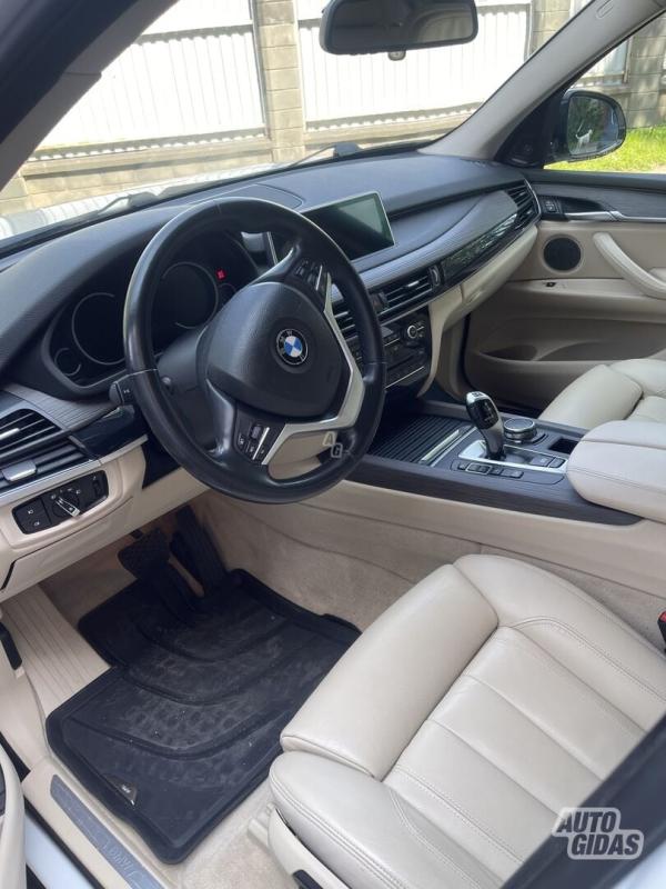 BMW X5 2015 Kauņa, ar dzinēja tilpumu 3.50 L un nobraukumu 300 tūkst. km par 11800 €, foto 4 vietnē AUTOMOTO.COM.LV