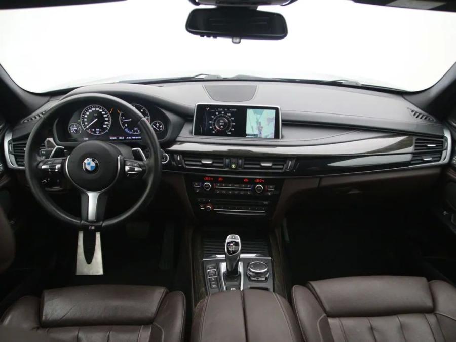 BMW X5 2015 in Vilnius, with an engine capacity of 3.00 L and mileage of 222 thousand km for 22499 €, photo 3 on AUTOMOTO.COM.LV